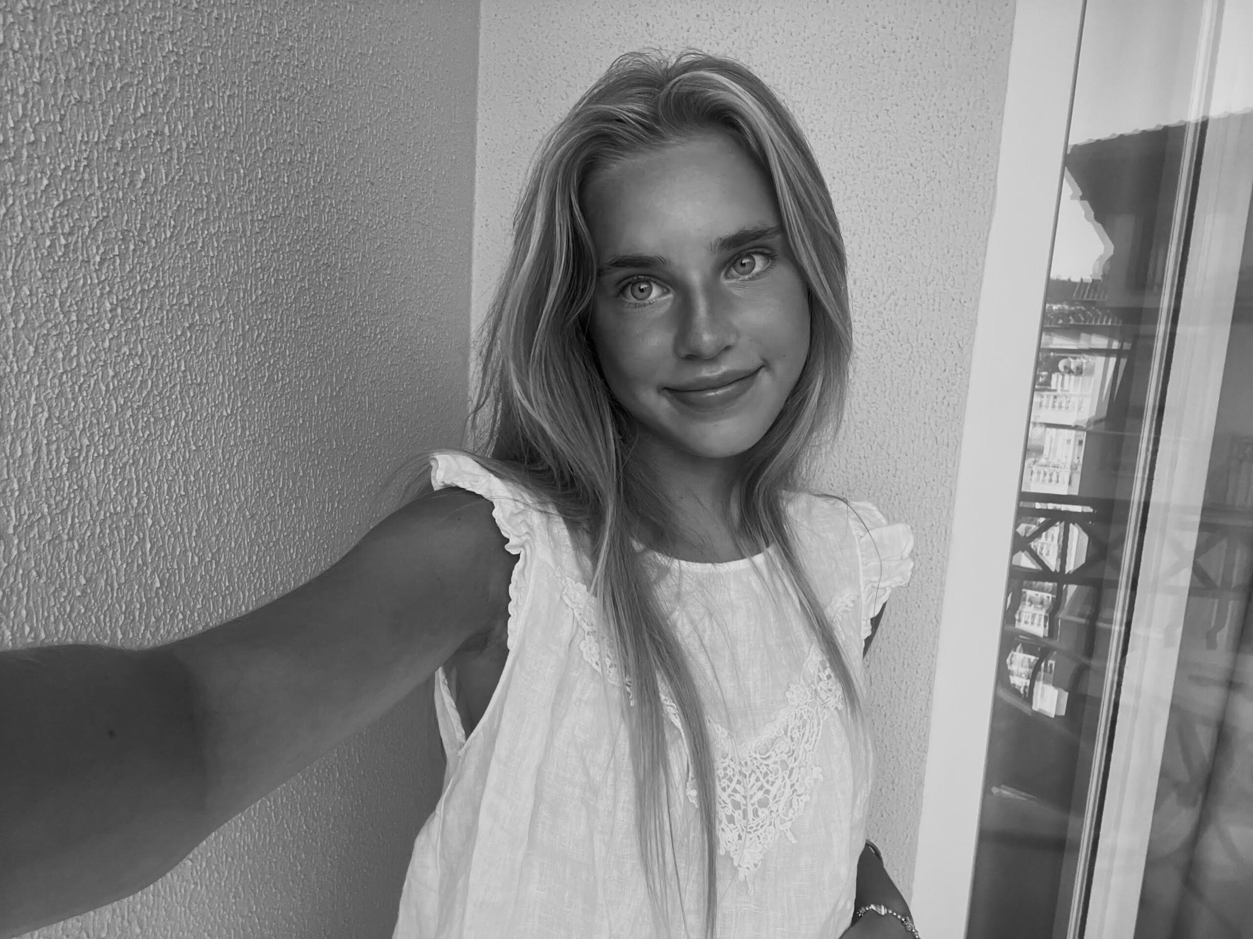 Camille Lawets - Toniah